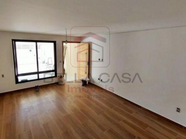 Sobrado novo a venda no Bairro da mooca com 3 quartos e quintal