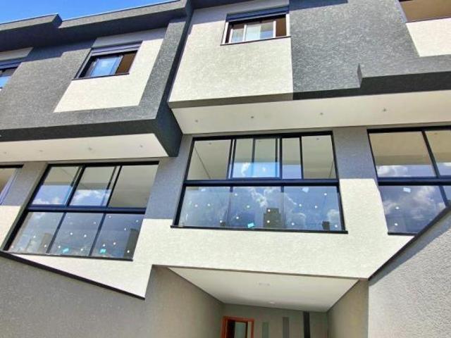 Sobrado novo à venda no Bairro da Vila Catupia na Rua Tapendi 192