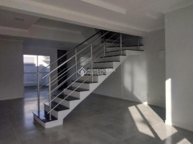 Sobrado novo à venda no bairro Timbaúva Gravataí