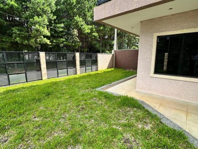 Sobrado Novo à Venda no Centro de Araucária – 3 Quartos, Suíte com Hidro e Ático | Alto Padrão