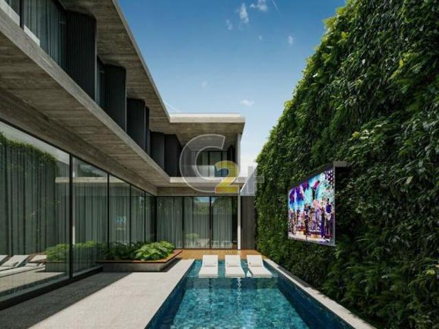 Sobrado novo a venda no Jardim Paulistano com 5 suites e 6 vagas