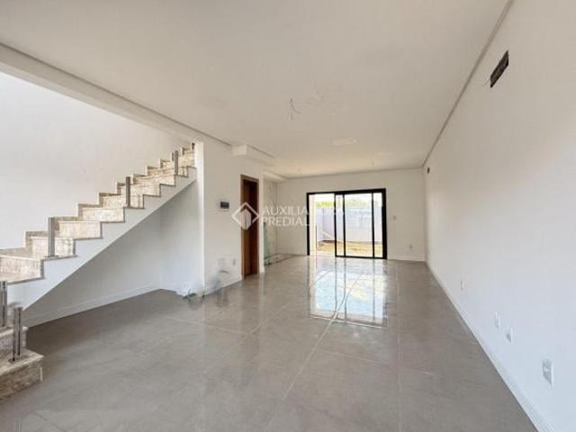Sobrado Novo à venda no Mont Serrat Canoas