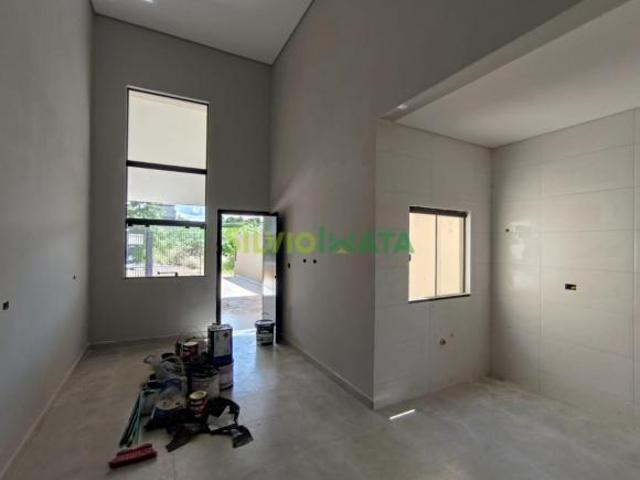 Sobrado novo à venda por R$ 885.000,00 no Residencial Arezzo, Maringá PR