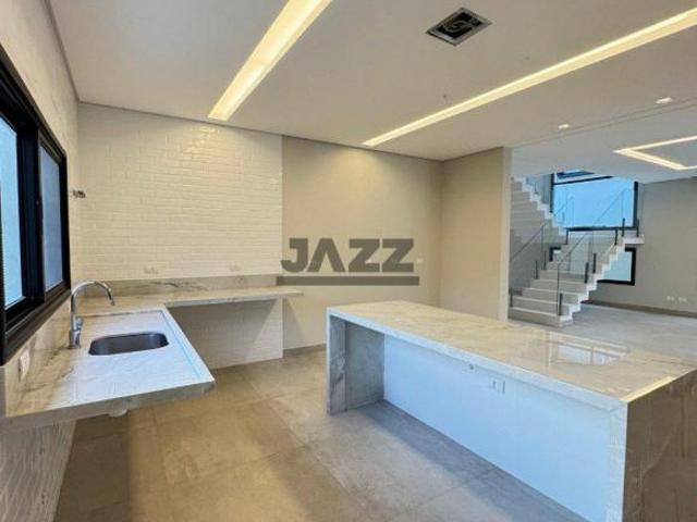Sobrado Novo de Alto Padrão à Venda no Condomínio Alphaville II Urbanova | 4 Suítes | 358m²