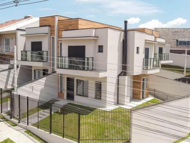 Sobrado Novo de Esquina 03 quartos suíte Atuba