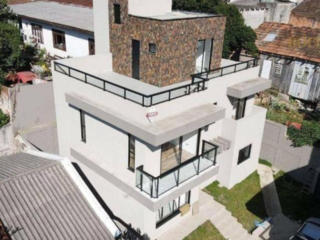 Sobrado novo em condomínio fechado com 3 dormitórios à venda, 165 m² por R$ 1.290.000 Uberaba Cu