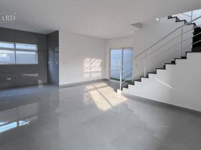 Sobrado novo em condomínio fechado com 3 suítes à venda, 123 m² por R$ 749.000 Bairro Alto Curit