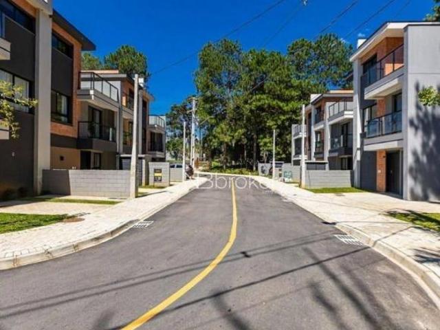 SOBRADO NOVO, EM CONDOMÍNIO, MOBILIADO E DECORADO