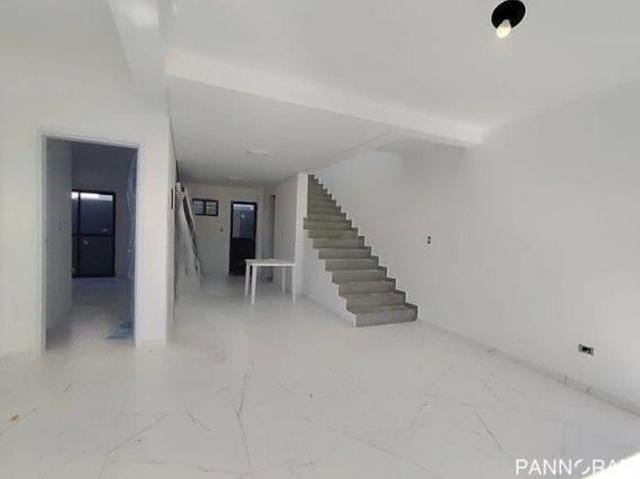 Sobrado Novo em Matinhos 500 metros da Beira Mar