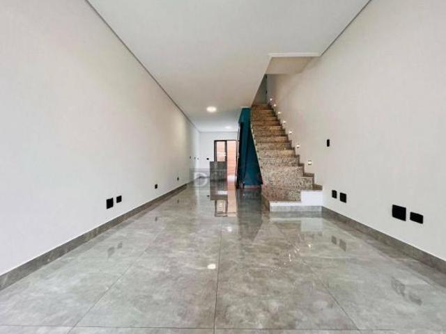 SOBRADO NOVO FINO ACABAMENTO / 140m² / 3 Suítes / Área Gourmet / Ambiente de Academia Salão de J