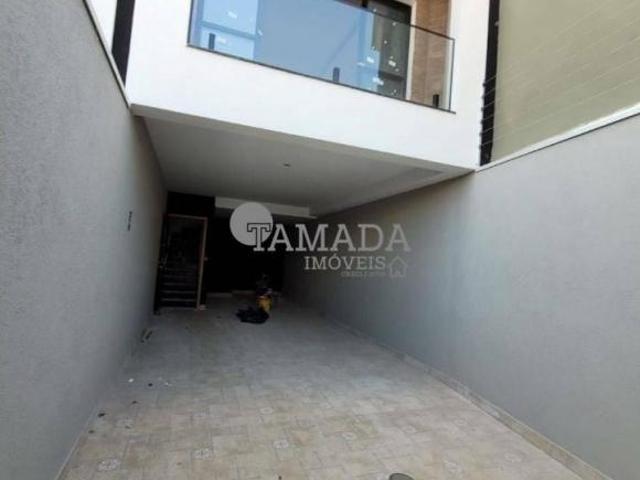 Sobrado novo frontal com 3 quartos sendo 1 suíte, área gourmet, 2 vagas à venda, 140 m² por R$ 880.0