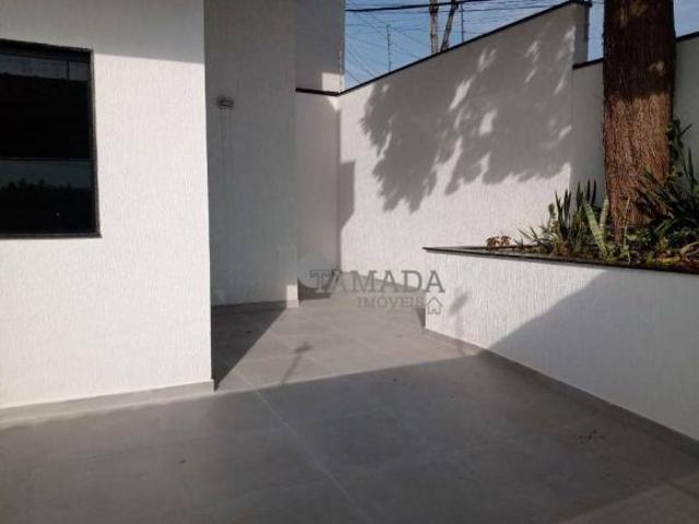 Sobrado novo frontal com 2 quartos sendo 2 suítes, corredor lateral, 2 vagas à venda, 65 m² por R$ 5