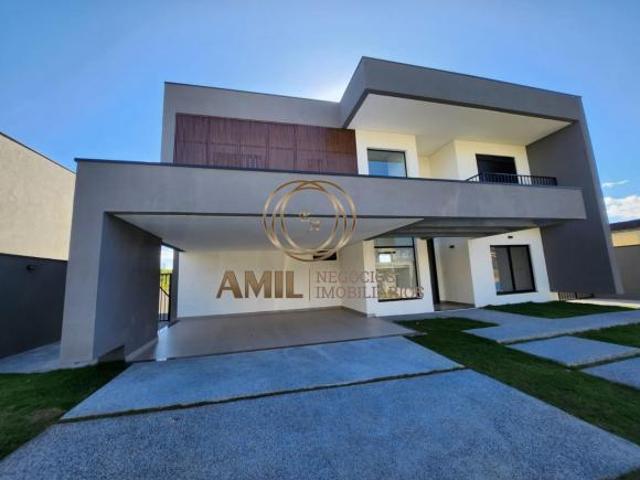 Sobrado novo no Alphaville, 3 suítes, 400m² São José dos Campos