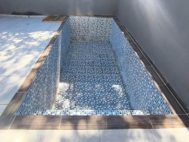 SOBRADO NOVO NO JARDIM MARIANA II COM 4 DORMITÓRIOS E PISCINA