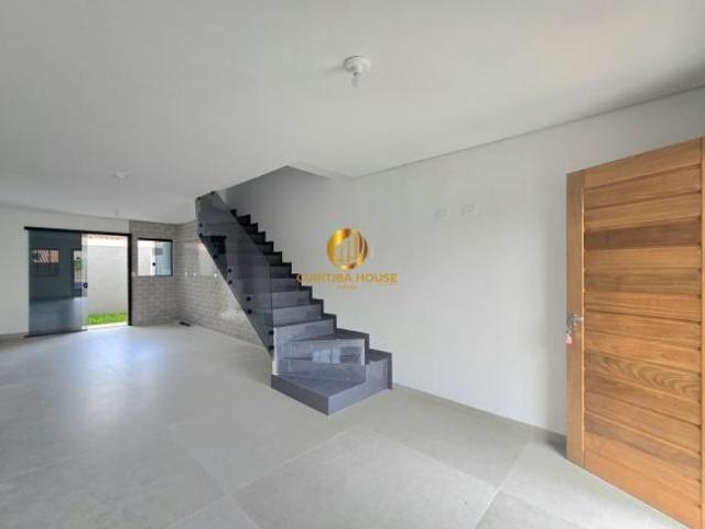 Sobrado novo pronto 2 quartos Rua Rua Reynaldo Contin, 505 Curitiba