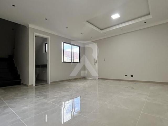 Sobrado Novo Triplex no Xaxim