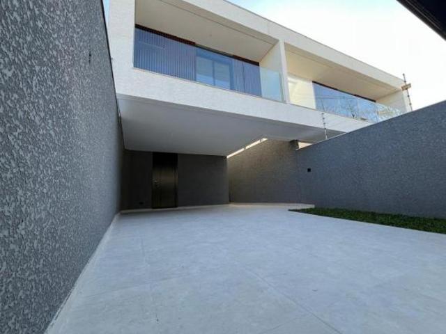 Sobrado NOVO venda 181,85 m2 com 3 suítes Santo Inácio Curitiba PR