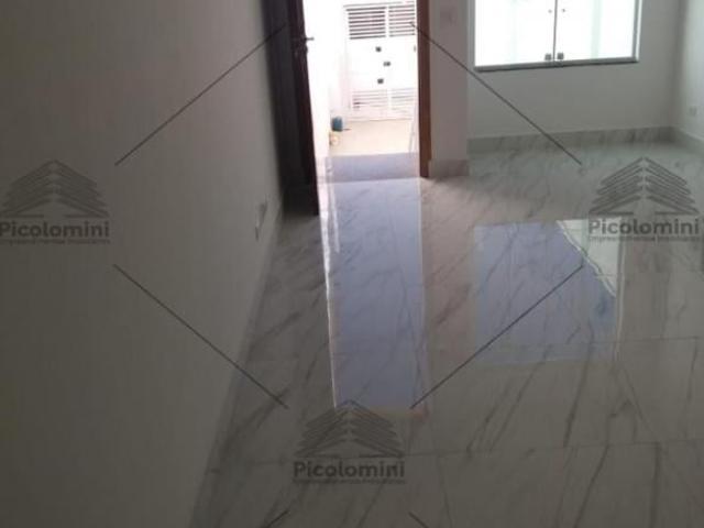 Sobrado novíssimo: 2 suítes com box nos banheiros, lavabo, quarto empregada com banheiro, 2 vagas ga