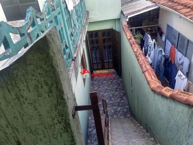 SOBRADO ÓTIMA LOCALIZAÇÃO