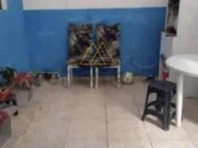 Sobrado averbado no Sítio Cercado à venda, apenas 350 mts Rua Izaac F. da Cruz