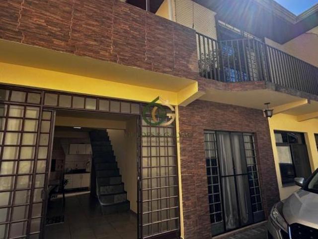Sobrado Averbado com Suíte e Espaço Gourmet no Boa