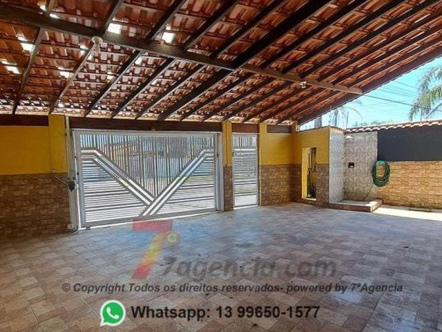 Sobrado a 150m da praia, Terraço com Salão de festas, espaço pra piscina