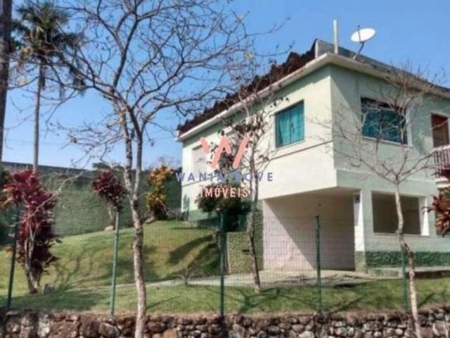 Sobrado a 400m da praia, com 2 dormitórios à venda, 113 m² por R$ 650.000 Massaguaçu Caraguatatu