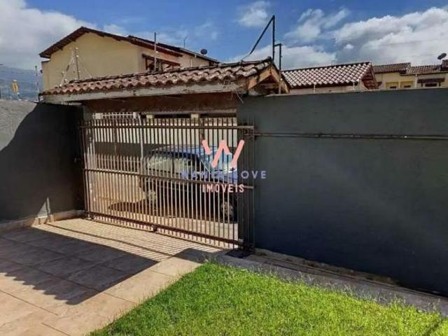 Sobrado a 800m da praia, com 3 dormitórios à venda, 212m² por R$ 850.000 Indaiá Caraguatatuba/SP
