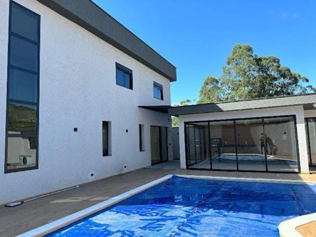 sobrado a veda no condominio itaguaçu da cantareira 238m² 4 quarto 2 suite 4 vaga