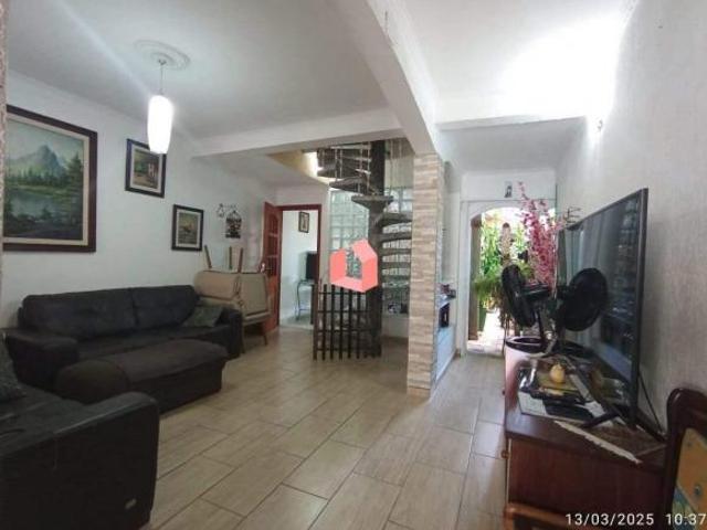 Sobrado a Venda 3 Dormitórios, 1 Suíte, Bairro Assunção