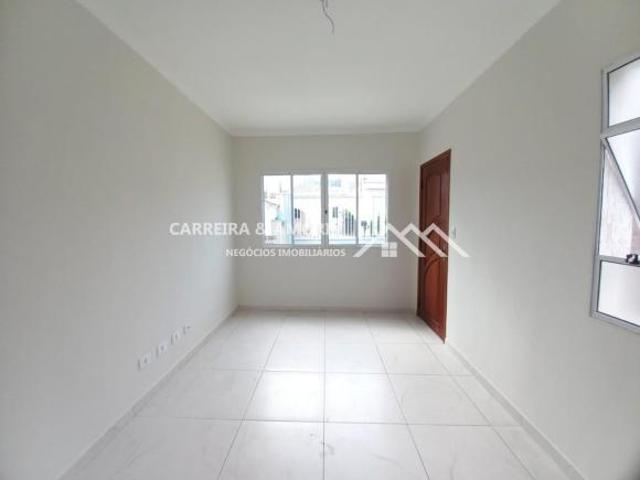 SOBRADO A VENDA, 3 DORMITÓRIOS, 2 SALAS, 3 BANHEIROS, QUINTAL, ÁREA PARA CHURRASQUEIRA. 2 VAGAS. JAR