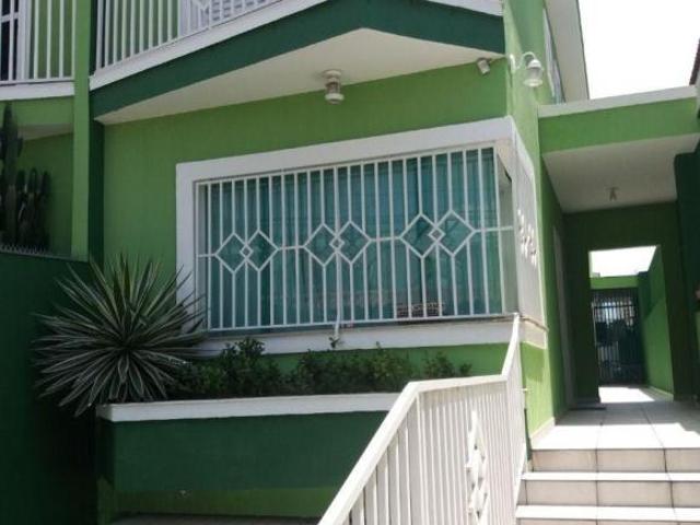 Sobrado à venda 3 dormitórios,3 suítes,5 vagas, próximo ao Metrô