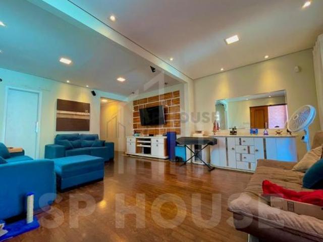 Sobrado à venda, 3 dormitórios, 3 suítes, 3 vagas, 162m², Planalto Paulista