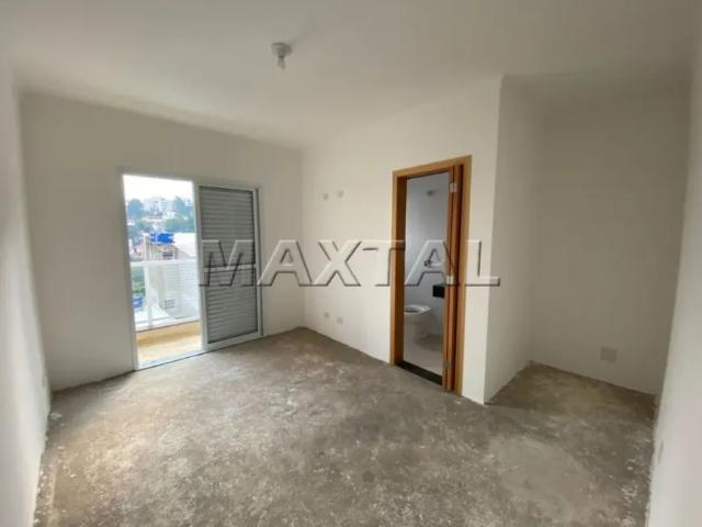 Sobrado à venda 3 dormitórios, sendo 1 suíte, 1 sala, 2 banheiros e 3 vagas, no Tremembé