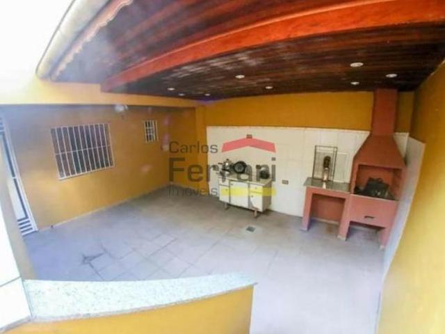 Sobrado à venda 3 dormitórios, suíte, 6 vagas na Vila Mazzei
