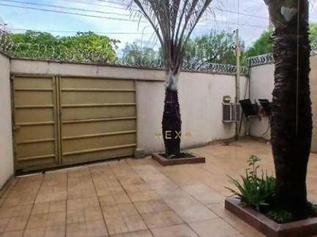 Sobrado a venda 3 quartos Moinho dos Ventos Goiânia/GO