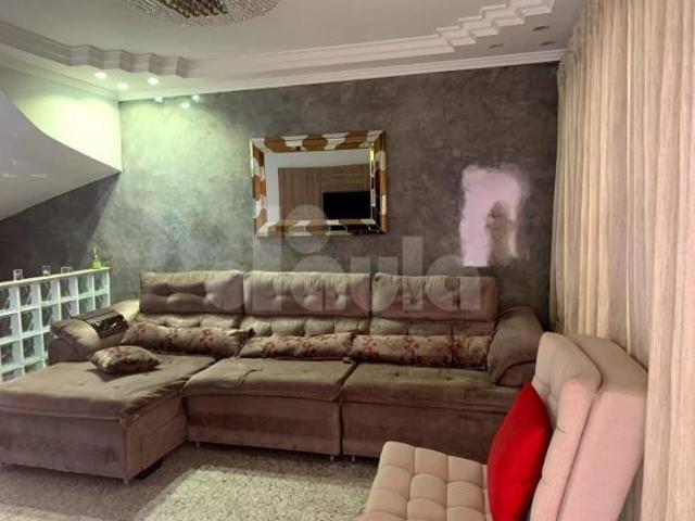 Sobrado à venda, 3 quartos Jardim Cristiane em Santo André/SP