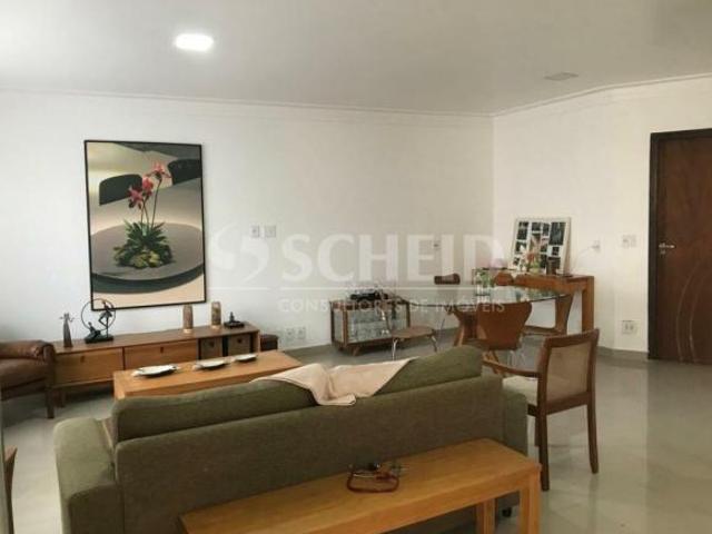 Sobrado a Venda 3 quartos, sendo 1 suíte 3 vagas 250 m² região de Interlagos