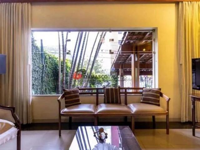 Sobrado à venda 3 Quartos, 1 Suite, 3 Vagas, 450M², Santa Paula, São Caetano do