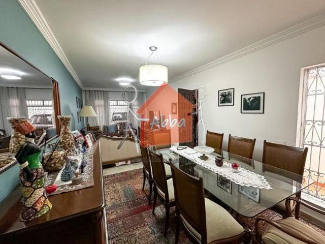 Sobrado à venda 3 Quartos, 1 Suite, 2 Vagas, 160M², próximo ao Shopping Morumbi, São Paulo SP