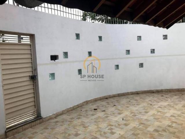 Sobrado à venda, 3 quartos, 1 suíte, 2 vagas, 326m², Cidade Vargas