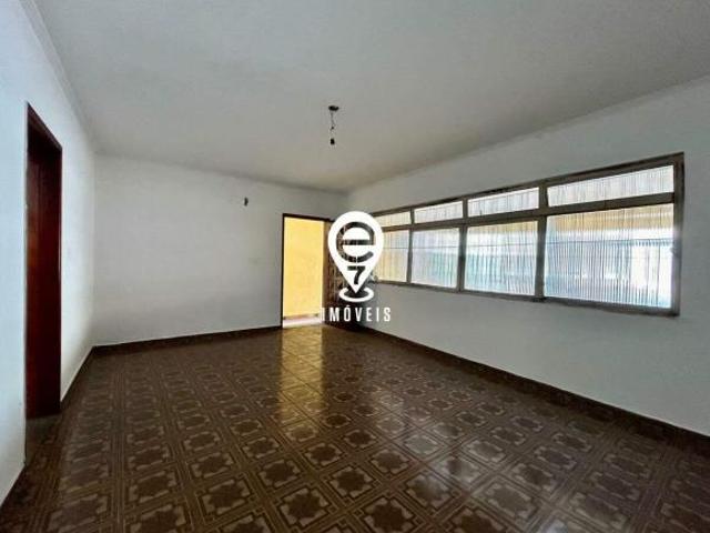 Sobrado à venda, 3 quartos, 1 suíte, 2 vagas, Vila Santo Estéfano São Paulo/SP