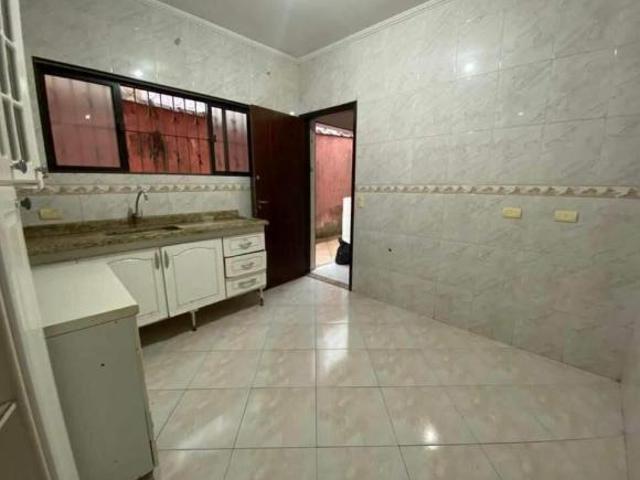 Sobrado à venda, 3 quartos, 1 suíte, 2 vagas, Vila Valença São Vicente/SP