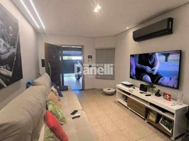 Sobrado à venda, 3 quartos, 1 suíte, 2 vagas, Jardim Independência Taubaté/SP