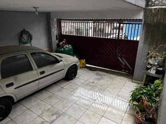 Sobrado à venda 3 quartos 1 suíte 2 vagas João Ramalho Santo André SP