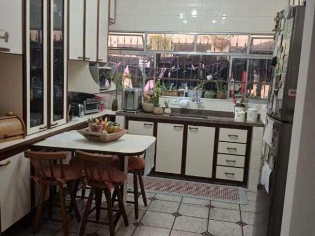 Sobrado à venda 3 quartos 1 suíte 2 vagas Las Vegas Santo André SP
