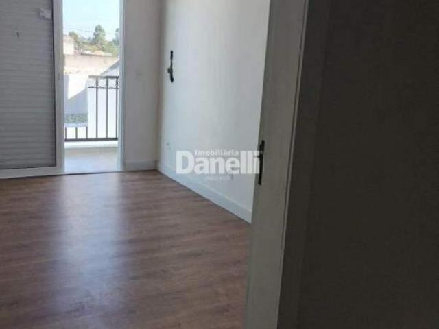 Sobrado à venda, 3 quartos, 1 suíte, 4 vagas, Barreiro Taubaté/SP