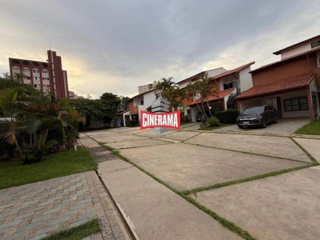 Sobrado à venda, 3 quartos, 1 suíte, 4 vagas, Campestre Santo André/SP