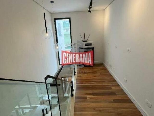Sobrado à venda, 3 quartos, 1 suíte, 4 vagas, Olímpico São Caetano do Sul/SP
