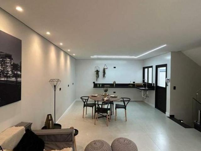 Sobrado à venda 3 quartos 1 suíte 4 vagas Pires Santo André SP